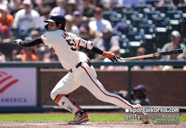 '169km 총알 타구 쾅' 이정후, PIT 괴물 신인 상대 3G 연속 안타 행진...SF는 3-2 승리