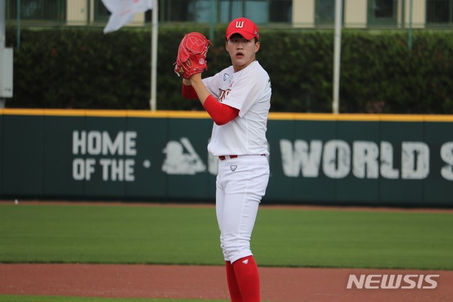 SSG서 방출된 '152km 파이어볼러' 김주온, LG 유니폼 입는다...염경엽 감독과 재회