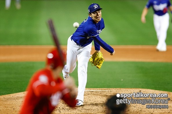 "진짜네!" 사사키 '159.8km 강속구+명품 스플리터'에 적장도 엄지 척..."훌륭한 투수, 매우 인상적"