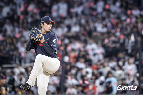 '155km 쾅+데뷔 첫 QS' 대반전 일으킨 롯데 '1차 지명' 유망주, 시즌 3번째 등판서 선발 시험대 오른다