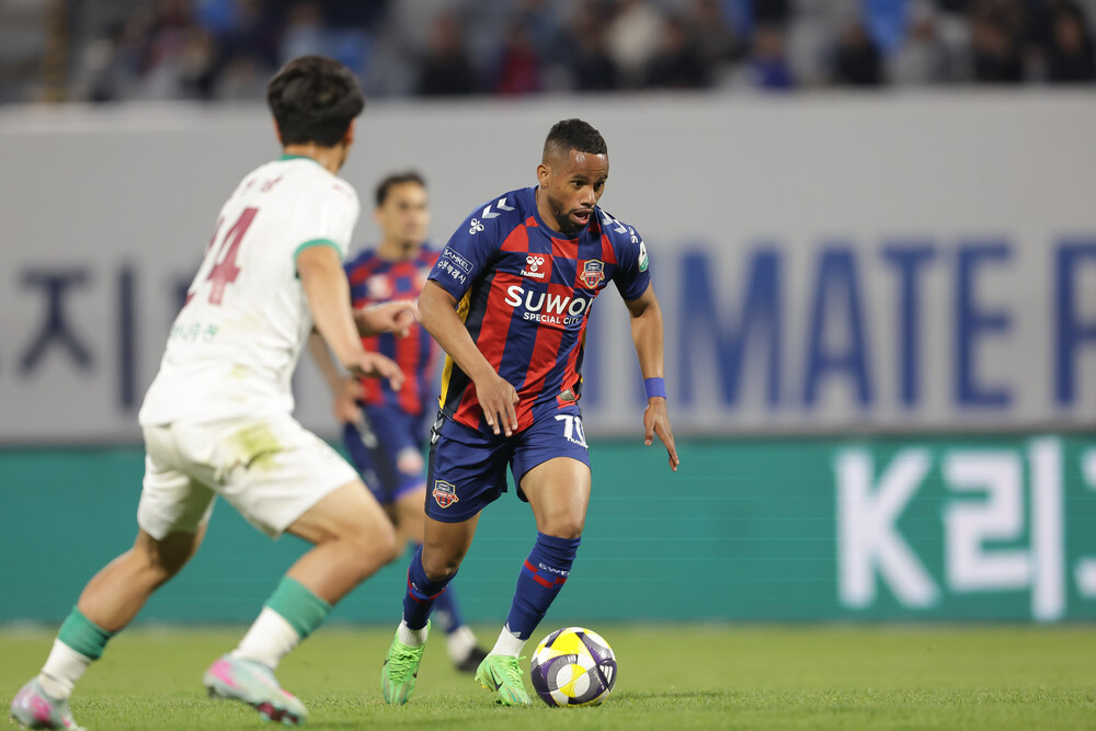 ‘2골 1도움’ 안데르손(수원FC), ‘하나은행 K리그1 2025’ 14라운드 MVP…K리그2 MVP는 김승호(충남아산)