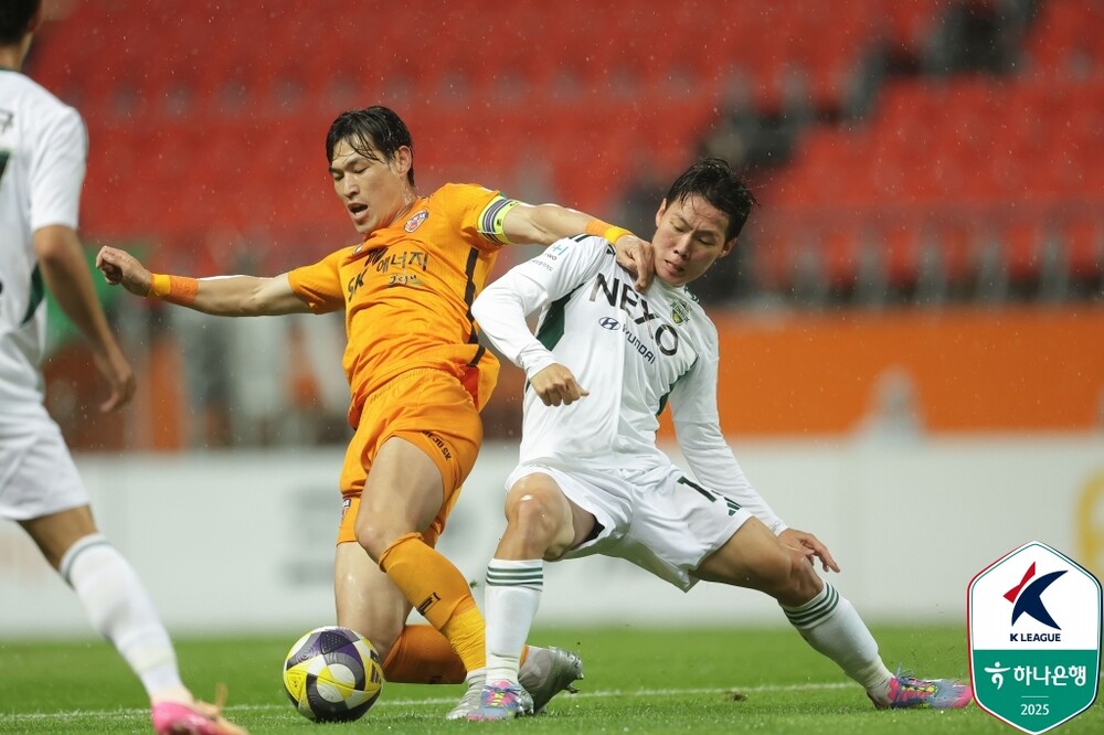 [K리그1 15R] 치열한 공방 끝에 0-0 무승부...제주SK는 '6G 연속 무승', 전북은 '리그 11G 연속 무패'로 1위 등극