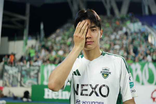 ‘1골 1도움 부상 투혼’ 전진우, ‘하나은행 K리그1 2025’ 16라운드 MVP 선정!