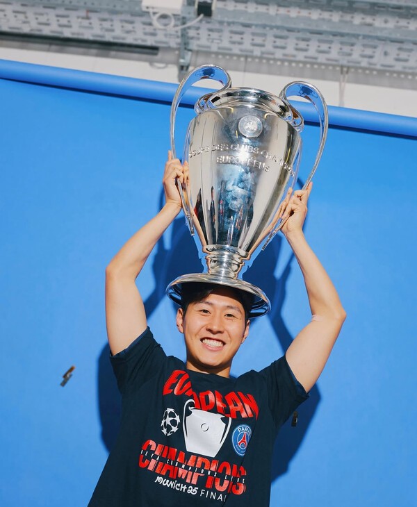 '과분한 행복은 이제 끝'…토트넘, 슈퍼컵서 PSG와 맞대결→매 맞고 새 시즌 시작한다