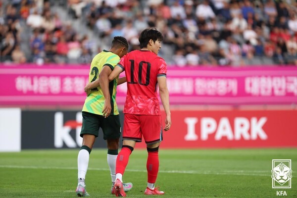 [오피셜] 손흥민, 쿠웨이트전 출전 '적신호'…홍명보호, 'U-22 차출' 배준호 추가 선발