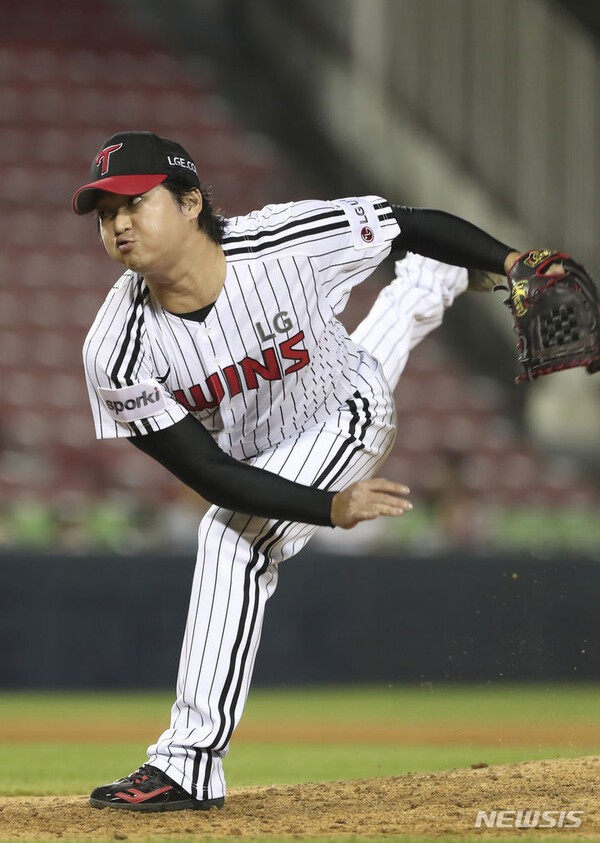 '149km→153km→155km' 잃어버린 강속구 되찾았다...불굴의 고우석, ML 1위팀서 빅리그 데뷔 꿈 이룰까