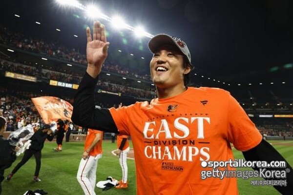 "컨트롤 전혀 없다" 혹평→ML 재진입 실패 '한때 오타니 라이벌' 日 165km 파이어볼러, NPB 복귀...요코하마 行