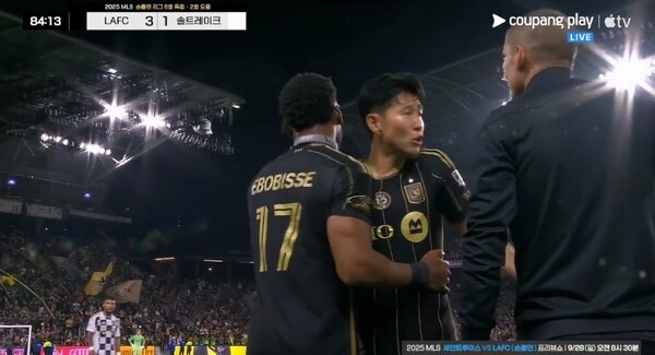 '1G 2AS' 손흥민, 경기 중 심판과 충돌→감독까지 말렸다…대체 무슨 일이